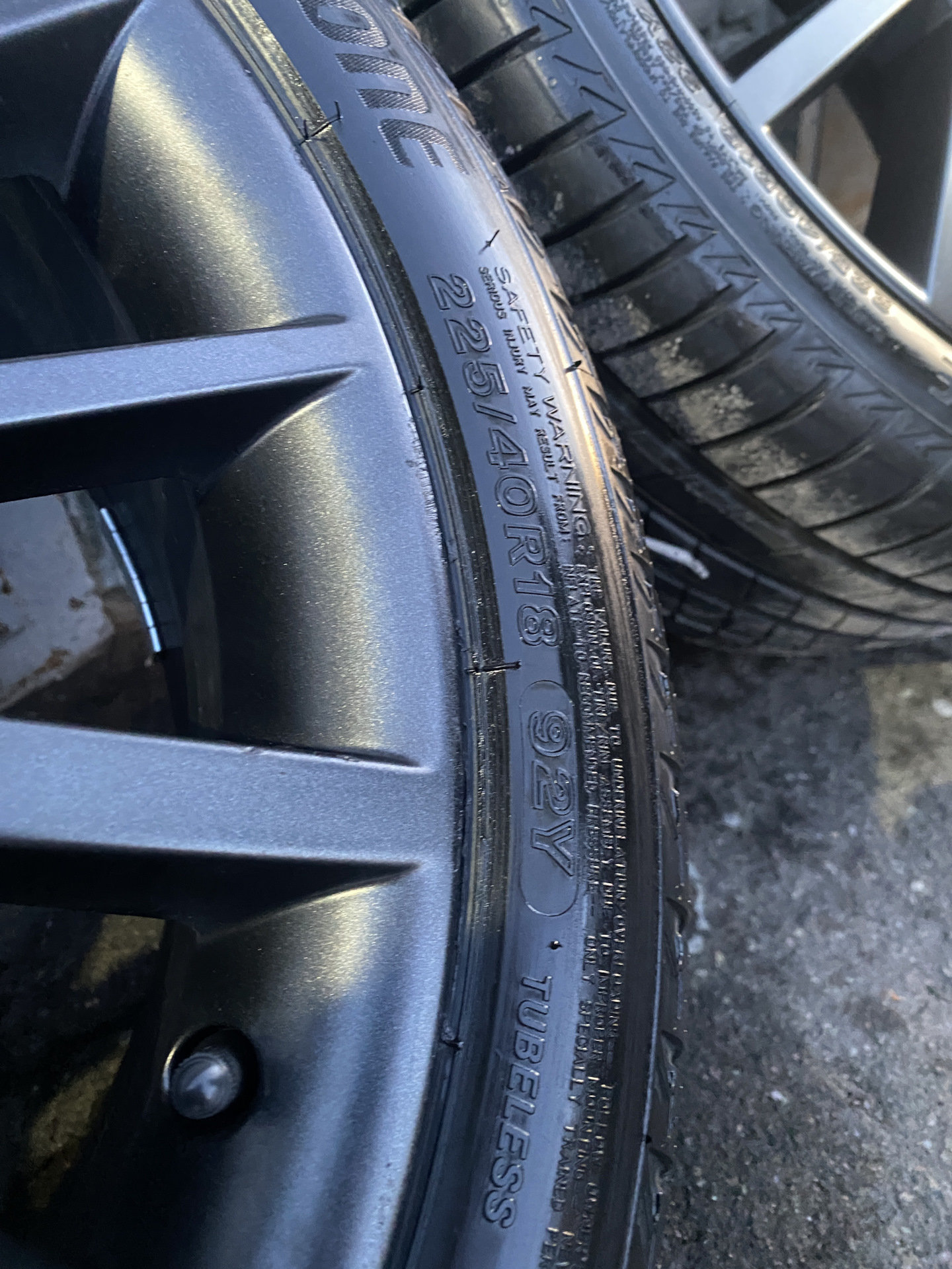 36. Летняя резина. Bridgestone Turanza T005 225/40 R18 92Y XL ...