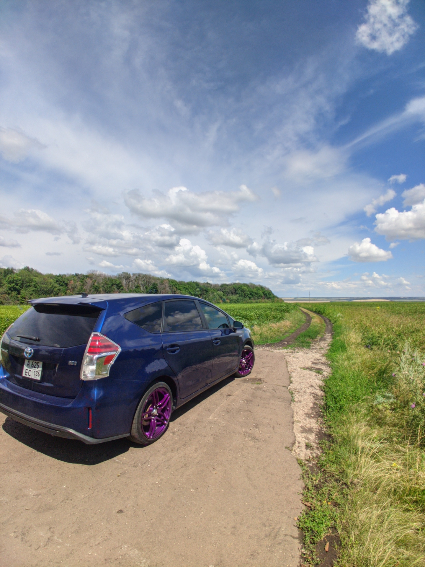 Просто фото :) — Toyota Prius Alpha, 1,8 л, 2017 года | просто так | DRIVE2