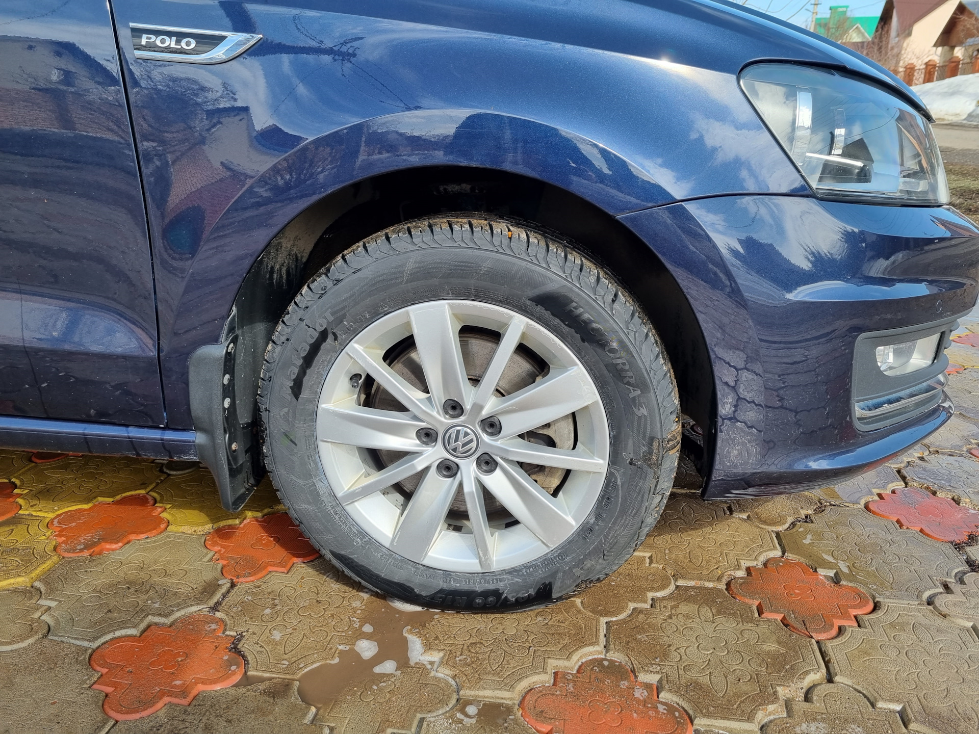 Летние шины — Volkswagen Polo Sedan, 1,6 л, 2016 года | шины | DRIVE2