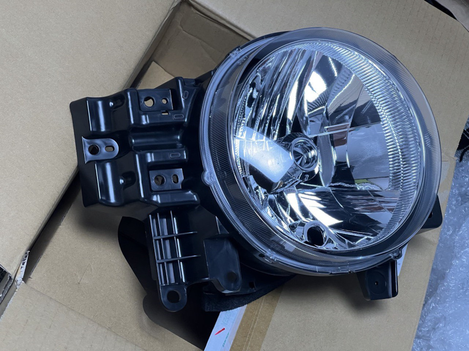 Фары с корректором — Toyota FJ Cruiser, 4 л, 2013 года | тюнинг | DRIVE2