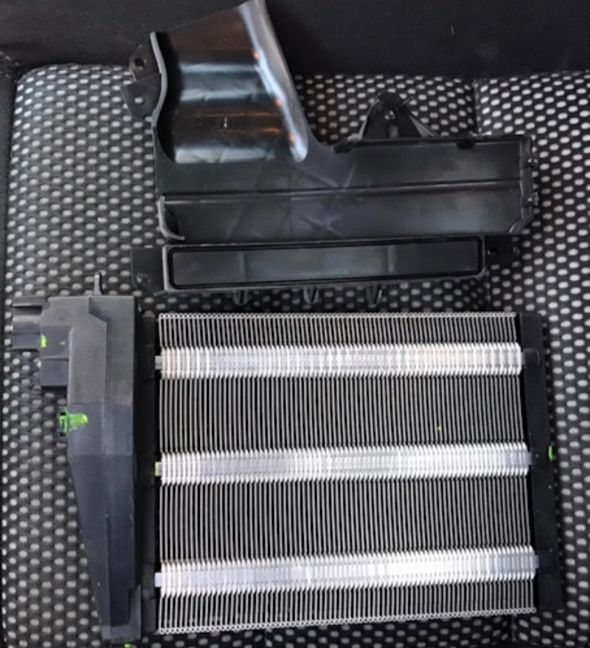 Дополнительный умный фен PTC — Audi Q3 (1G), 2 л, 2013 года | тюнинг ...