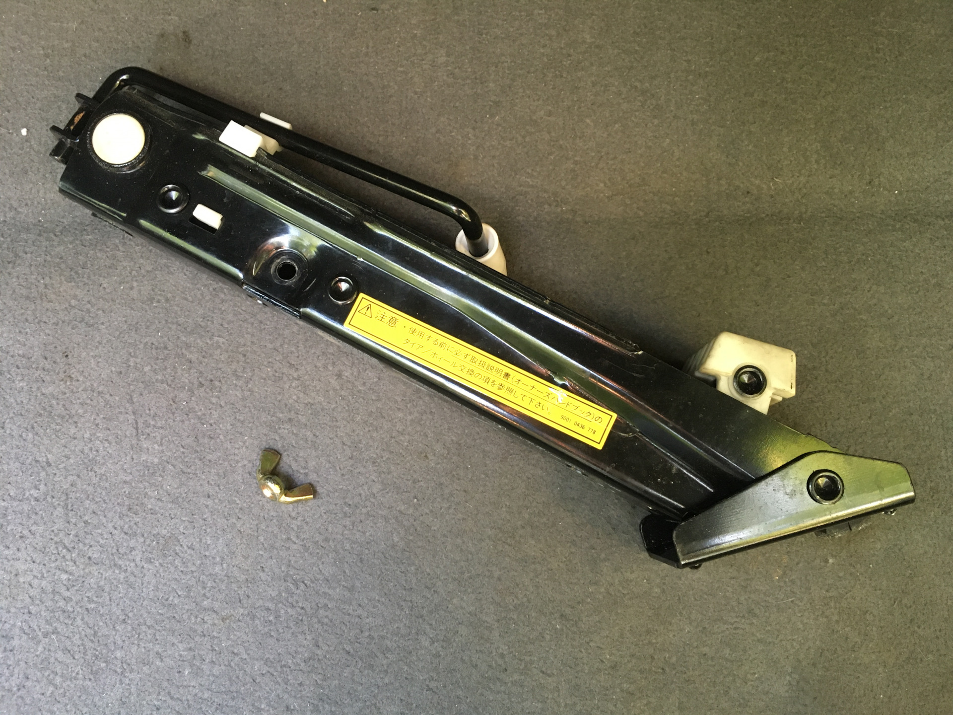 Подъёмник сочлененного чего-то там и японская грамота. — BMW 5 series ...