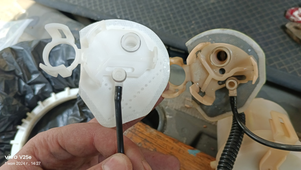 Замена топливных фильтров — Toyota Ractis (1G), 1,5 л, 2008 года ...