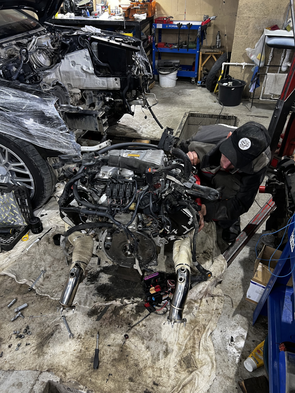 Замена Цепей CREA/CREC и установка коллекторов + Радиатор — Audi A8 (D4 ...