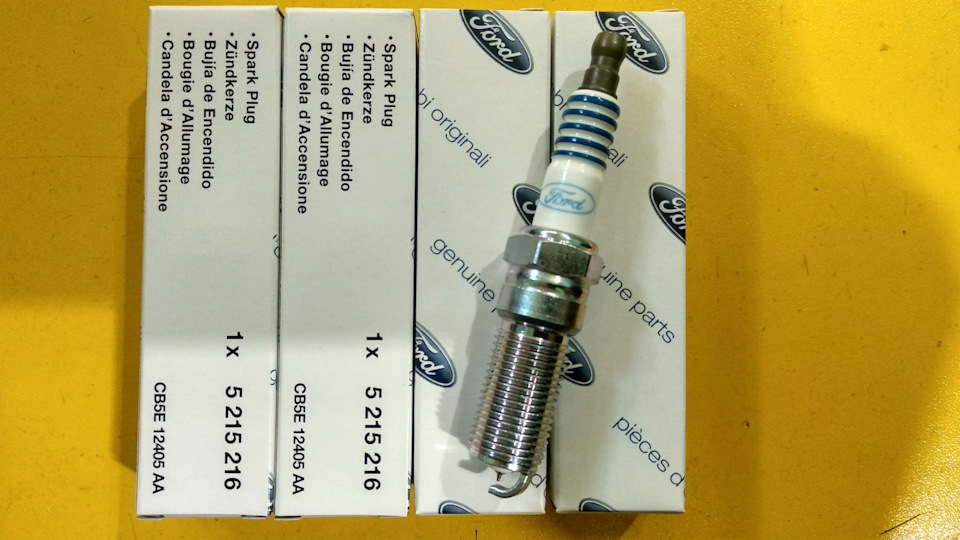 Замена свечей зажигания ford original 5215216 — Ford Mondeo IV, 2 л ...