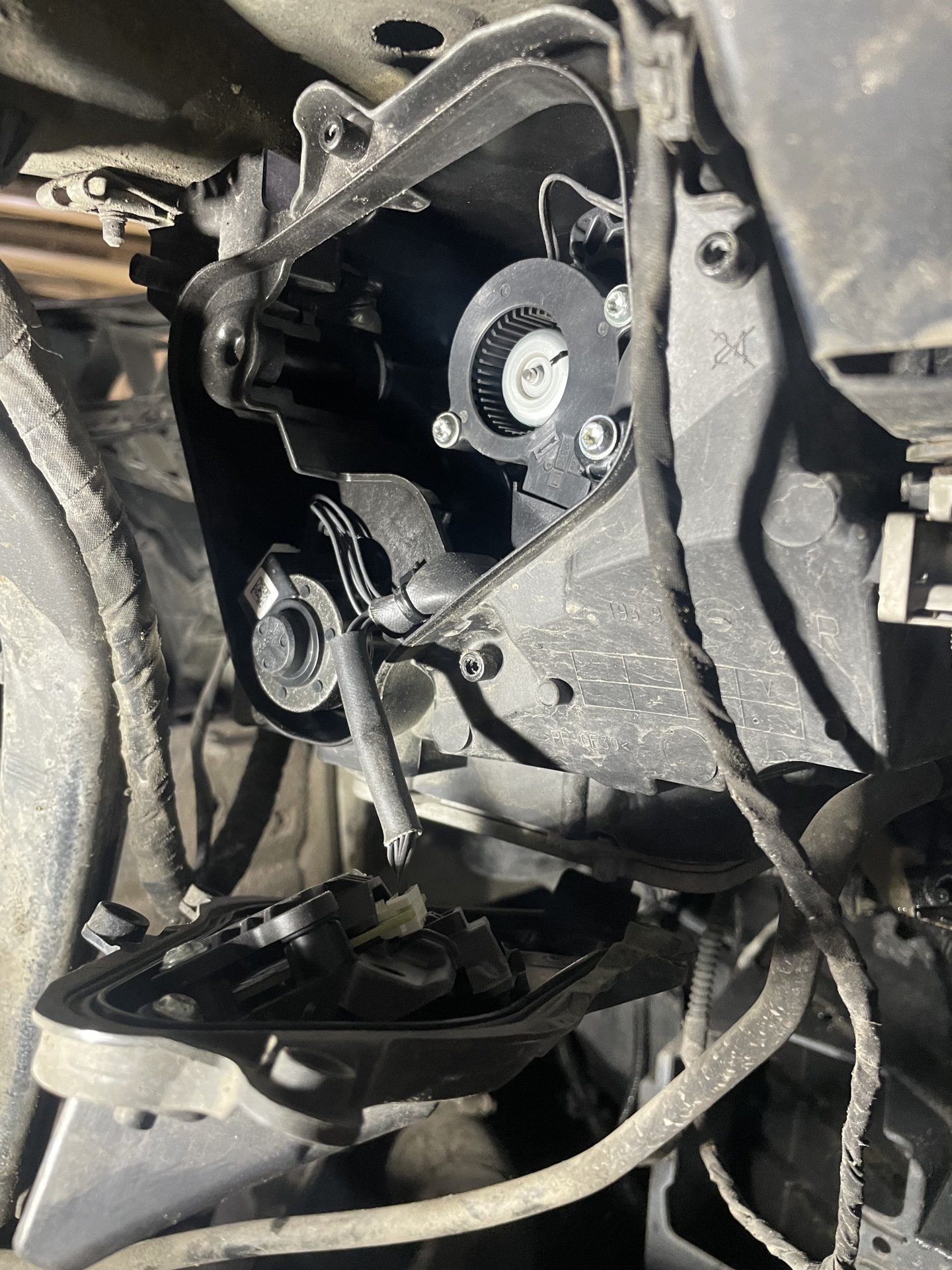 Мойка радиаторов, ремонт мотора охл фар — Audi A7 Sportback (1G), 3 л ...