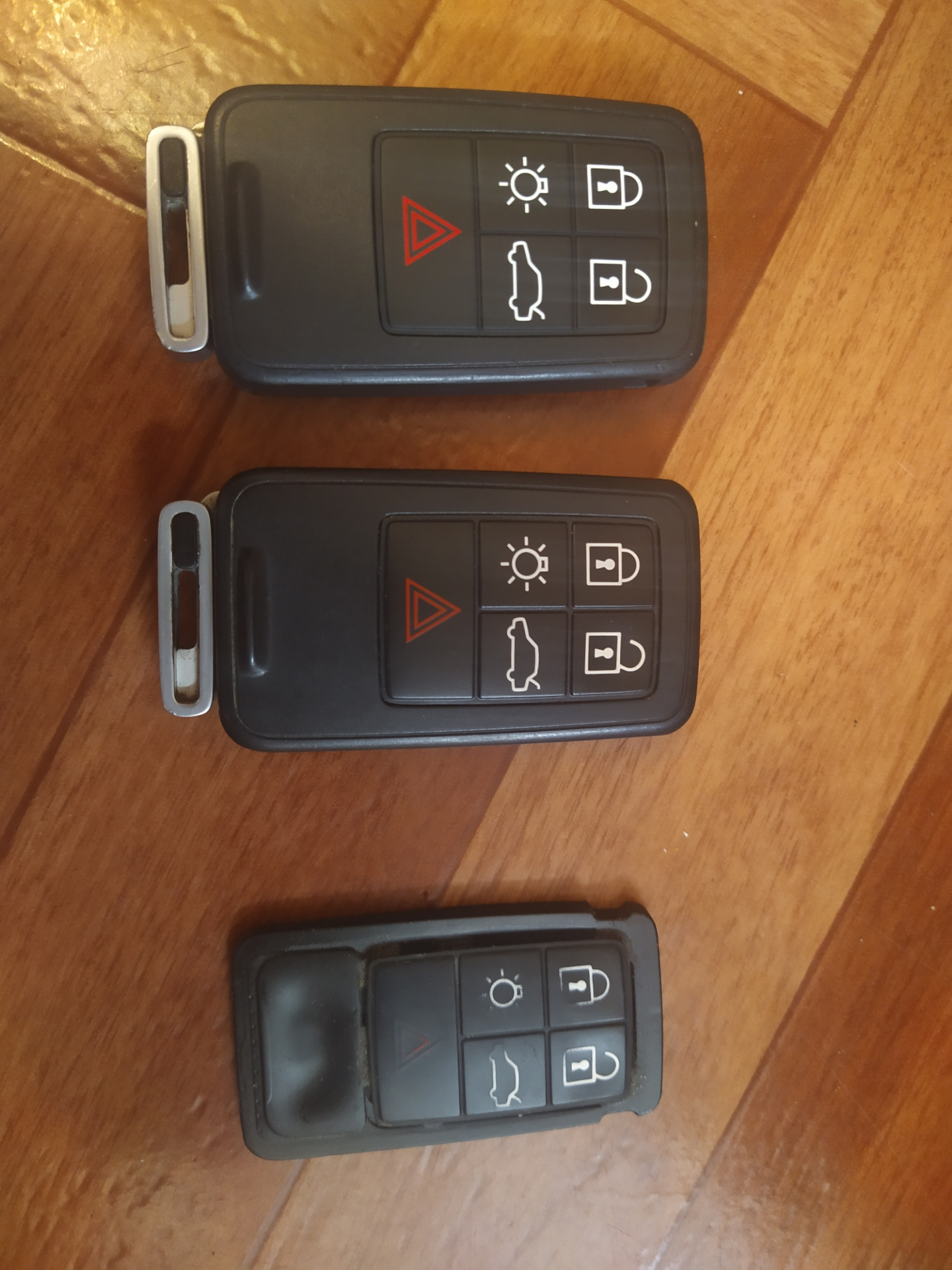 Замена кнопок брелка — Volvo S80 (2G), 2,5 л, 2008 года | аксессуары ...