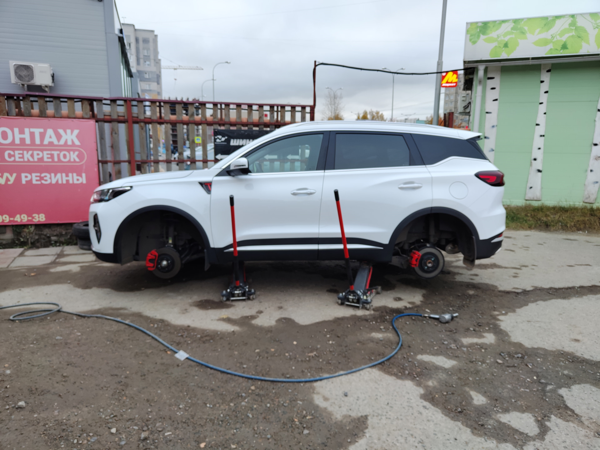 Скоро зима. Шипы APlus A703 — Chery Tiggo 7 Pro Max, 1,6 л, 2024 года ...