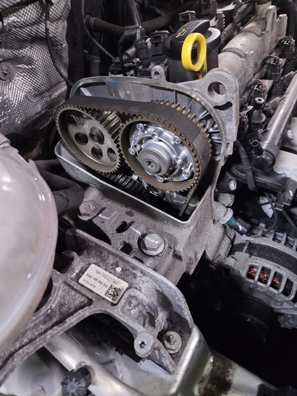 Замена ремня ГРМ — Skoda Octavia A7 Mk3, 1,6 л, 2015 года | расходники ...