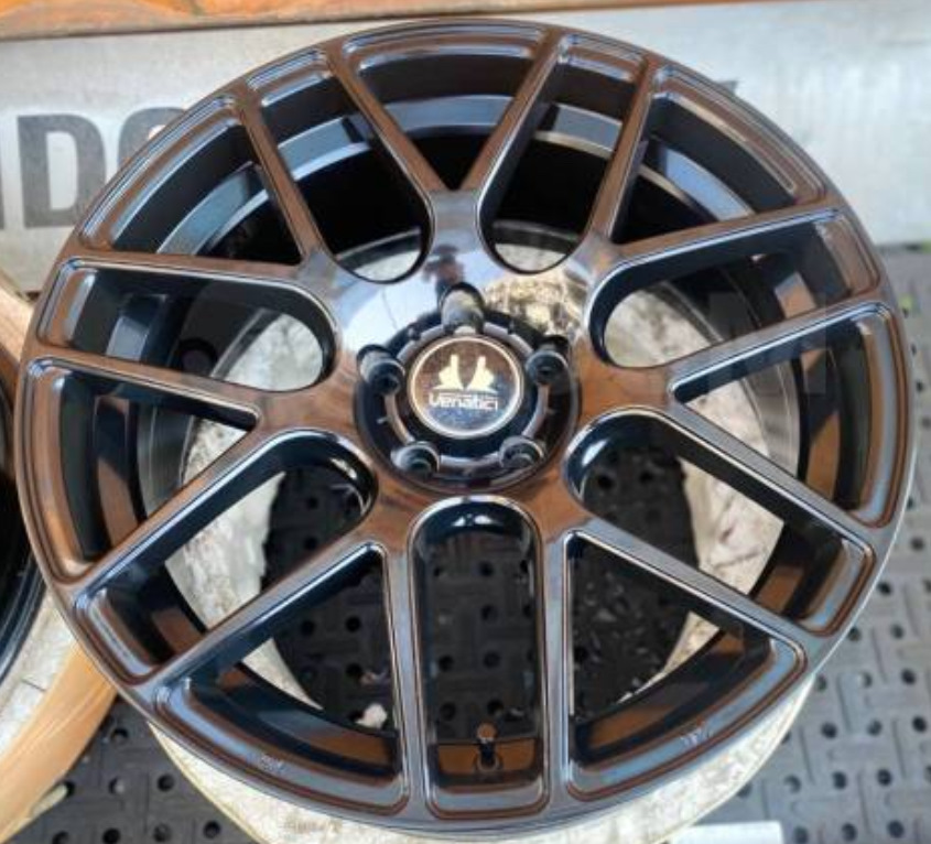 Литые диски MLJ 8,5Jx19 ET45 5x112 на Volkswagen Golf Mk7, Volkswagen ...