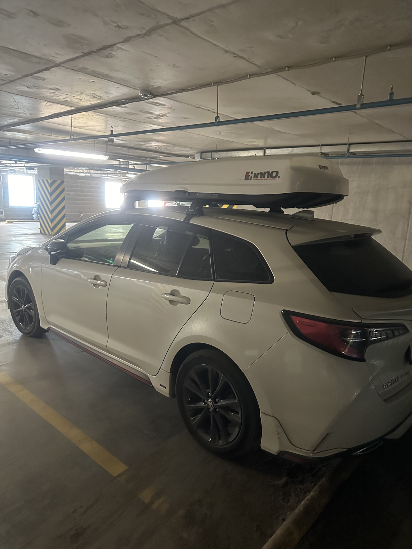 Установка автобокса inno new shadow 16 и поперечин Lux city — Toyota ...