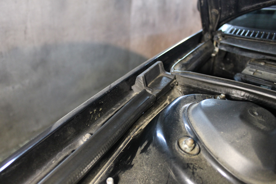 GarageDay #8 — уплотнители капота и работа над ошибками — Audi A6 (C4 ...