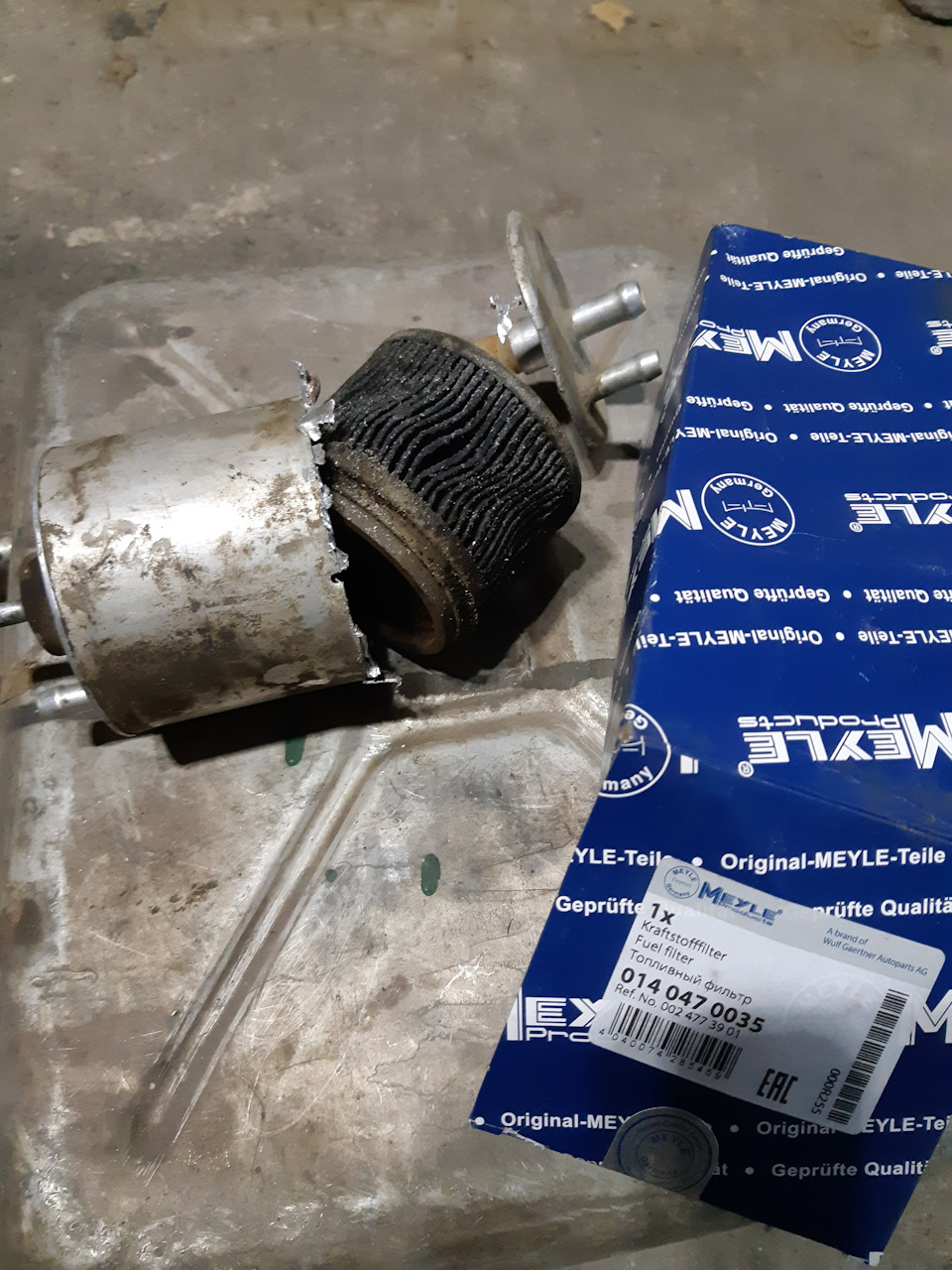 Замена топливного фильтра — Mercedes-Benz A-Class (W168), 1,6 л, 1998 ...