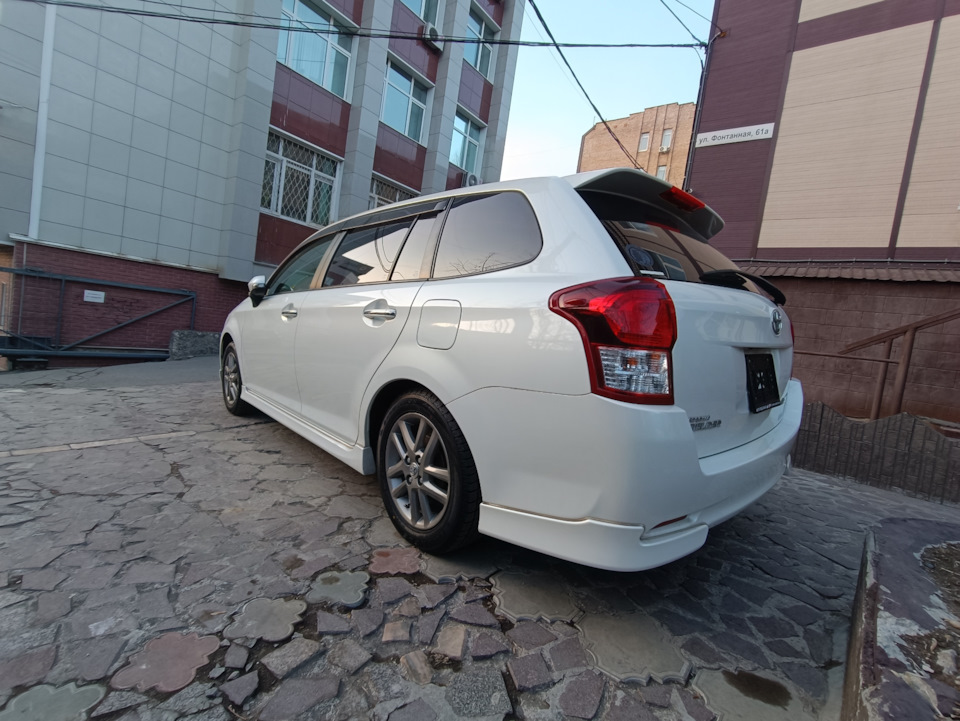 Первая встреча и знакомство — Toyota Corolla Fielder (E160), 1,5 л, 2014 года | покупка машины ...