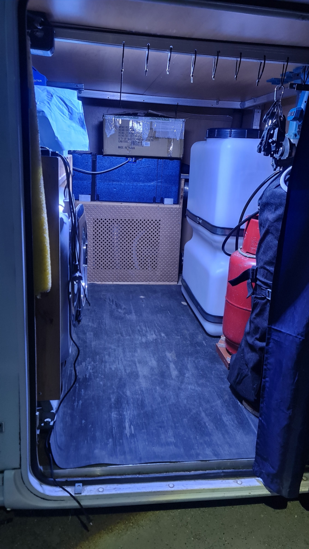 Доп бак 200л в Автодом для воды — FIAT Ducato II, 2,8 л, 2005 года ...
