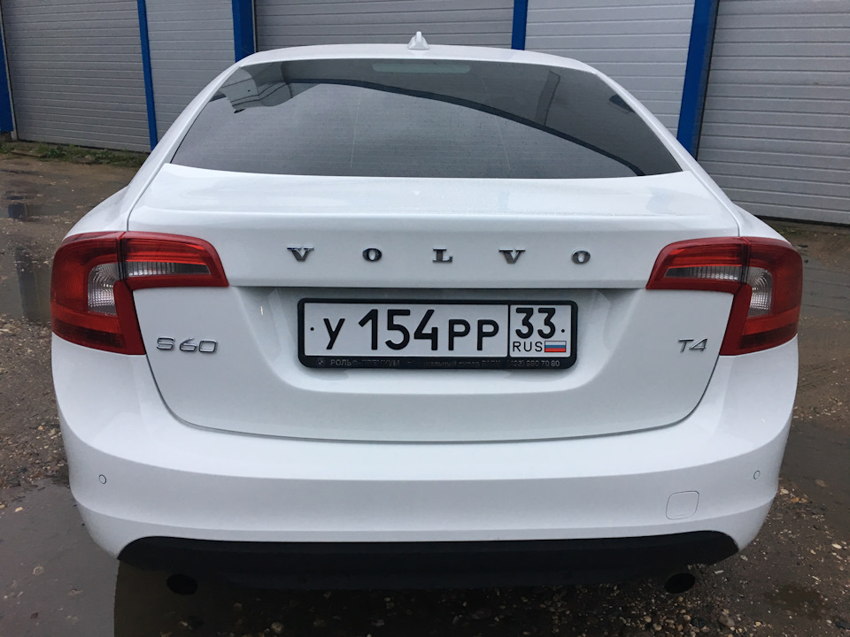 Окрас крышки багажника — Volvo S60 (2G), 2 л, 2013 года | кузовной ...