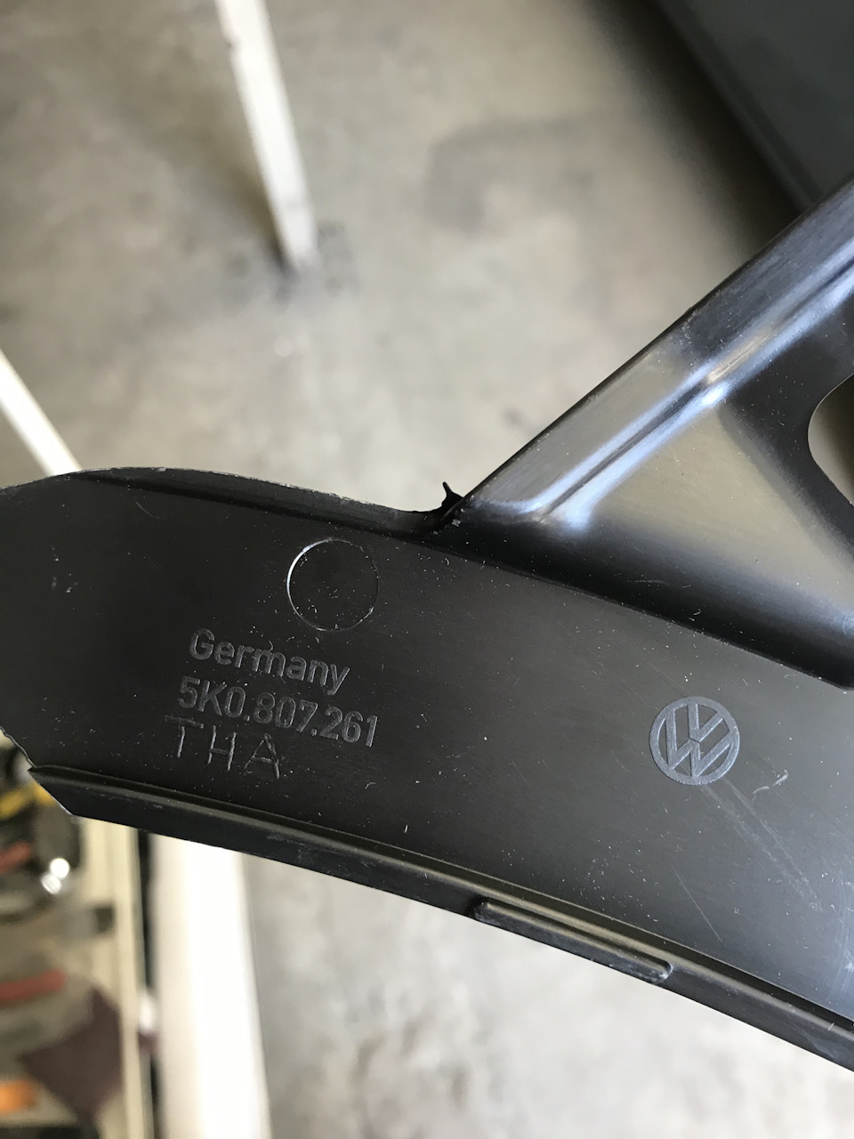 5K0807261 Направляющая VAG | Запчасти на DRIVE2
