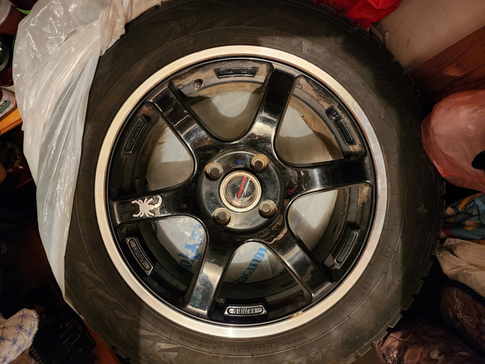 Шины зимние шипованные Nokian 215/55 R16, литые диски Yamato Nomura ...
