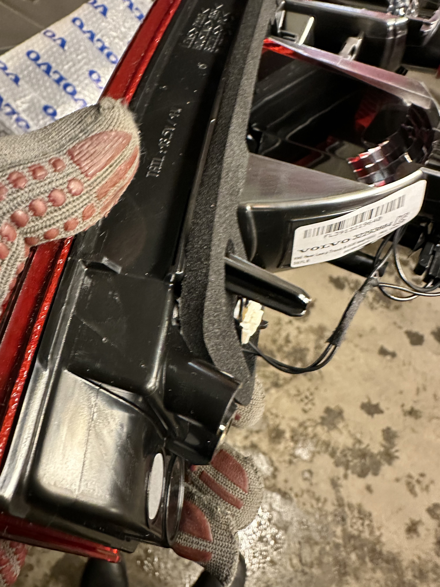 Замена патрубка и фонаря — Volvo V90 Cross Country, 2 л, 2019 года ...