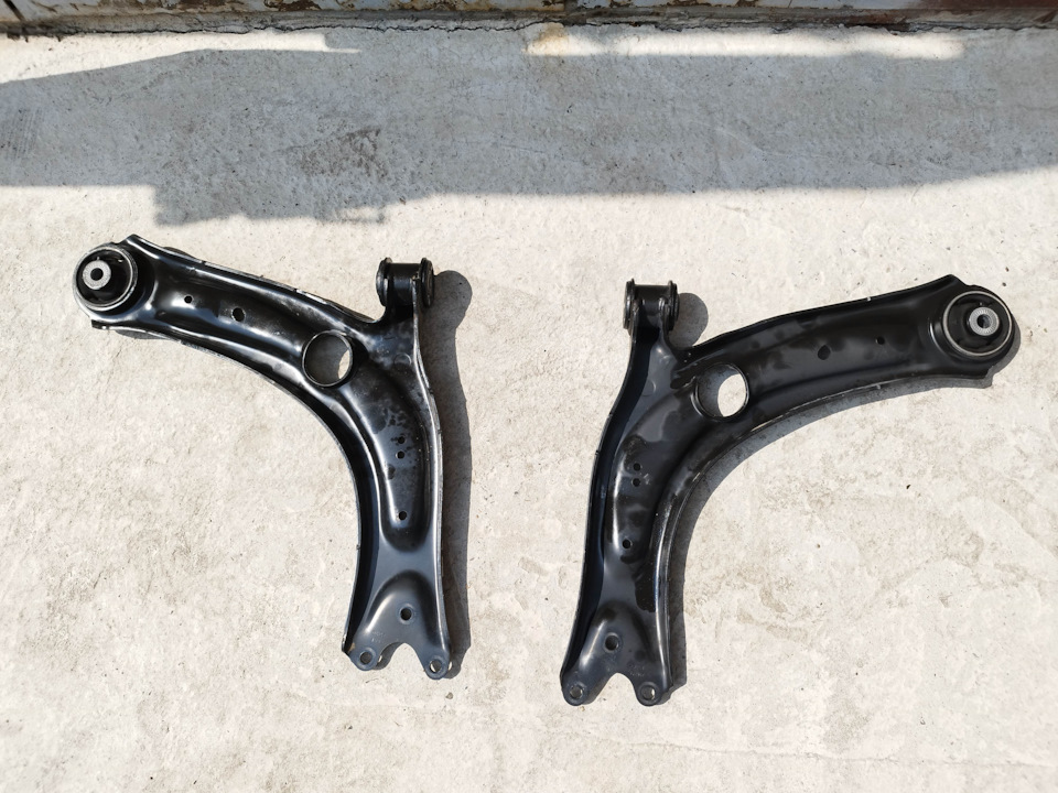 Замена сайлентблоков передних рычагов — Volkswagen Passat Variant (B8 ...