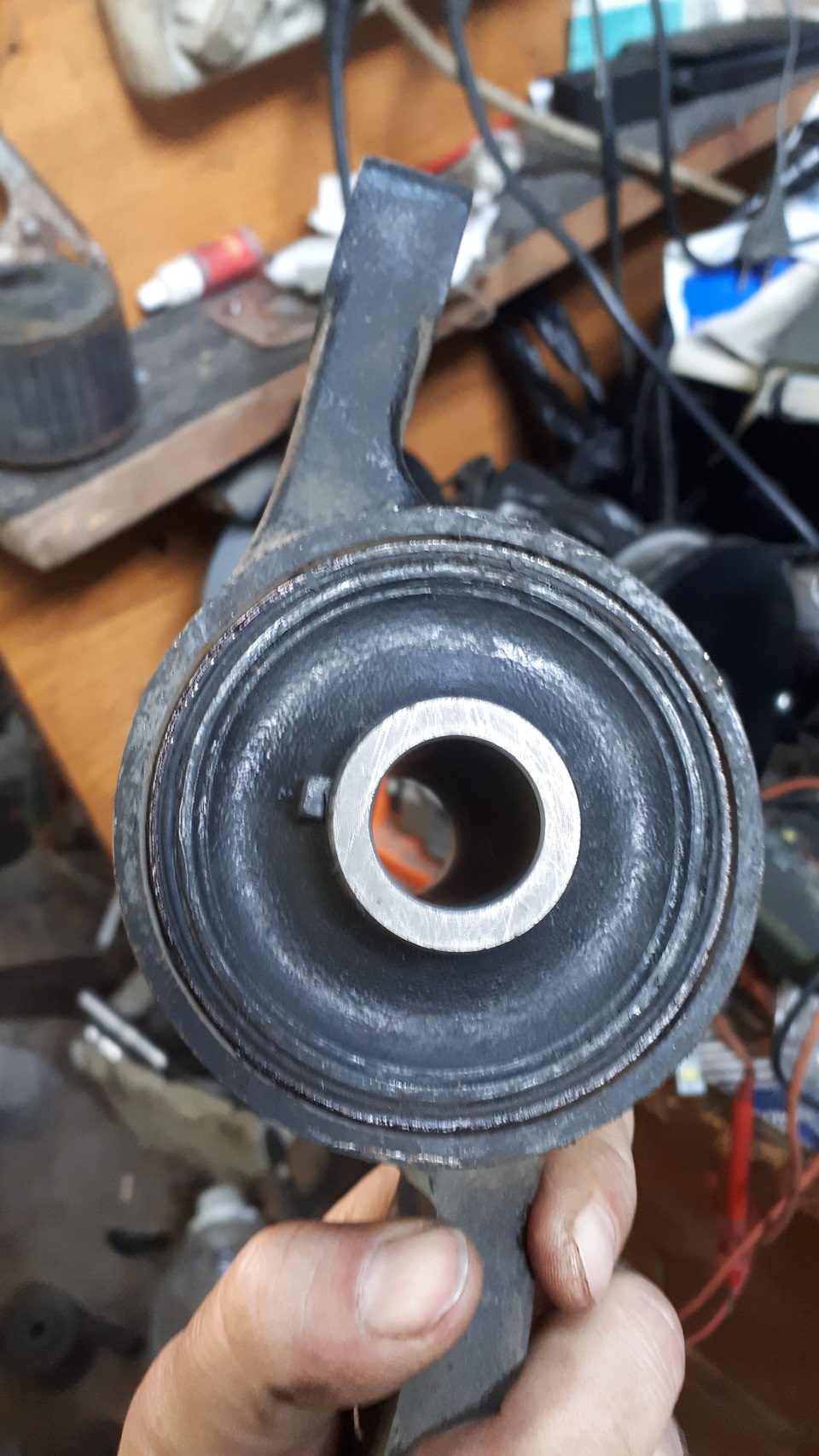 Замена сайлентблоков передних нижних рычагов. — Lexus LS (UCF30), 4,3 л ...