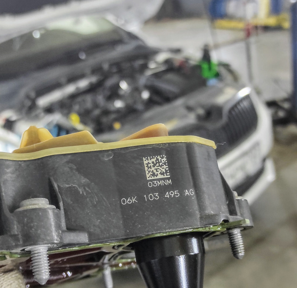 Замена МО на 06K103495BM — Skoda Octavia A7 Mk3, 1,8 л, 2015 года ...