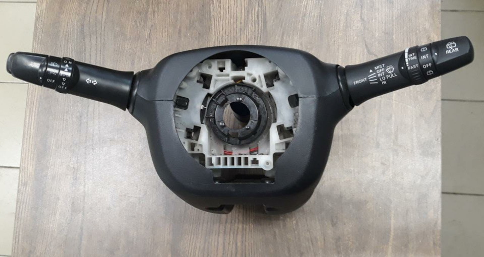 Установка подрулевых переключателей от лансер 10(Part 1) — Mitsubishi ...