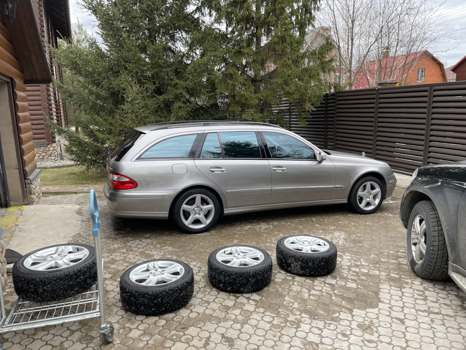 переобулся на лето — Mercedes-Benz E-Class Estate (S211), 3,2 л, 2004 ...