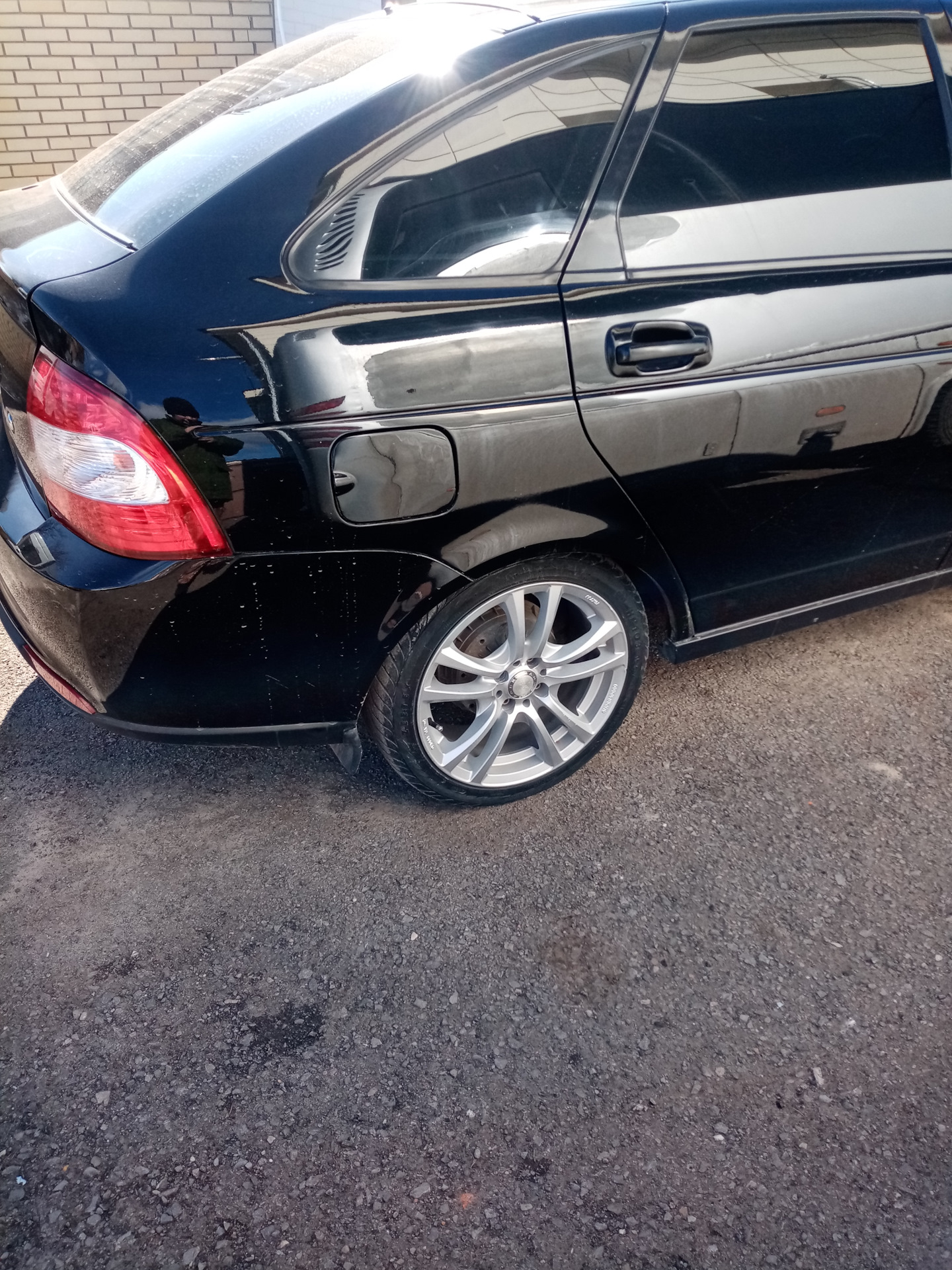 Переобувка в лето — Lada Приора хэтчбек, 1,6 л, 2011 года | колёсные ...