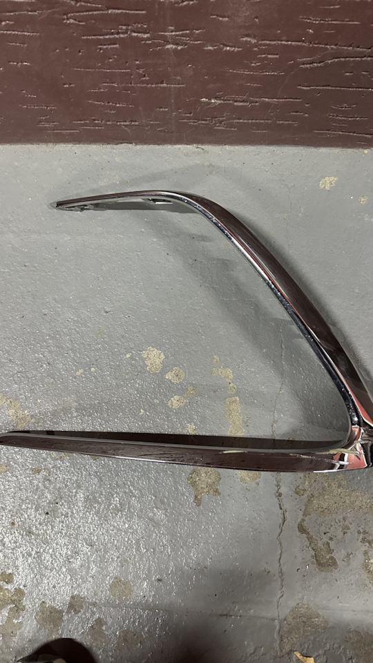 Хром накладка на Toyota Camry (XV70). Б/у | 80 $ в городе Алматы | DRIVE2