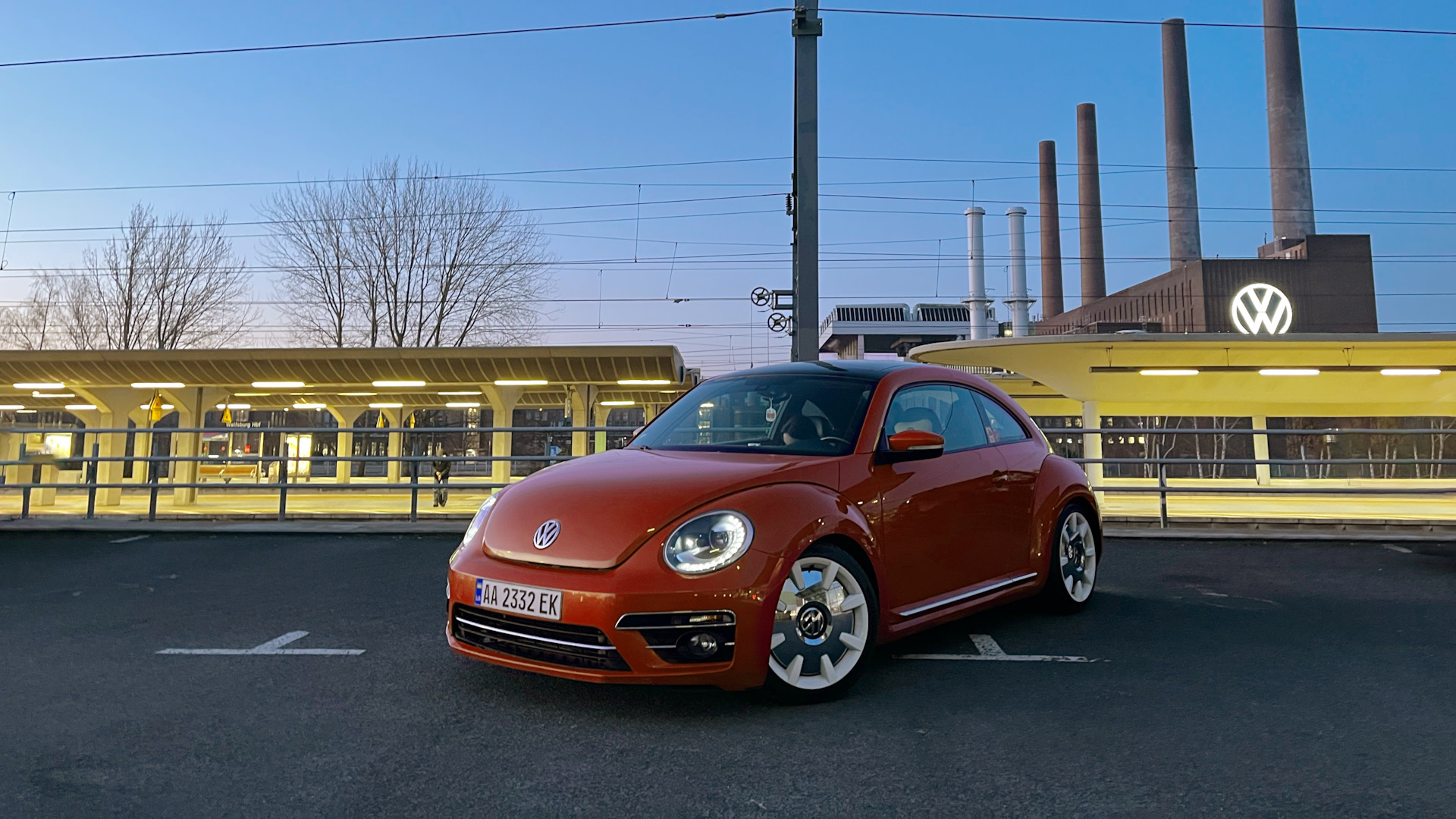 Volkswagen Beetle Orange