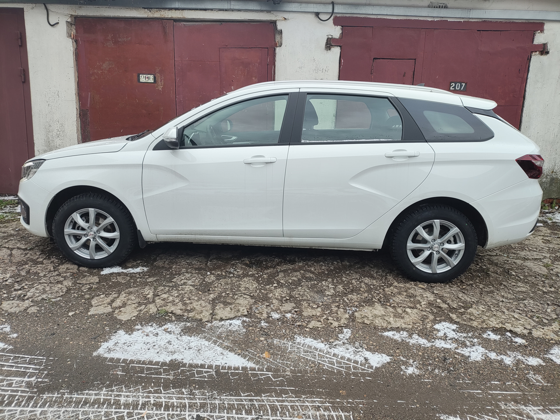 Тест комплекта iFree Дайс и Cordiant Snow Cross 2 185/65 R15 — Lada Vesta SW (NG), 1,6 л, 2024 ...