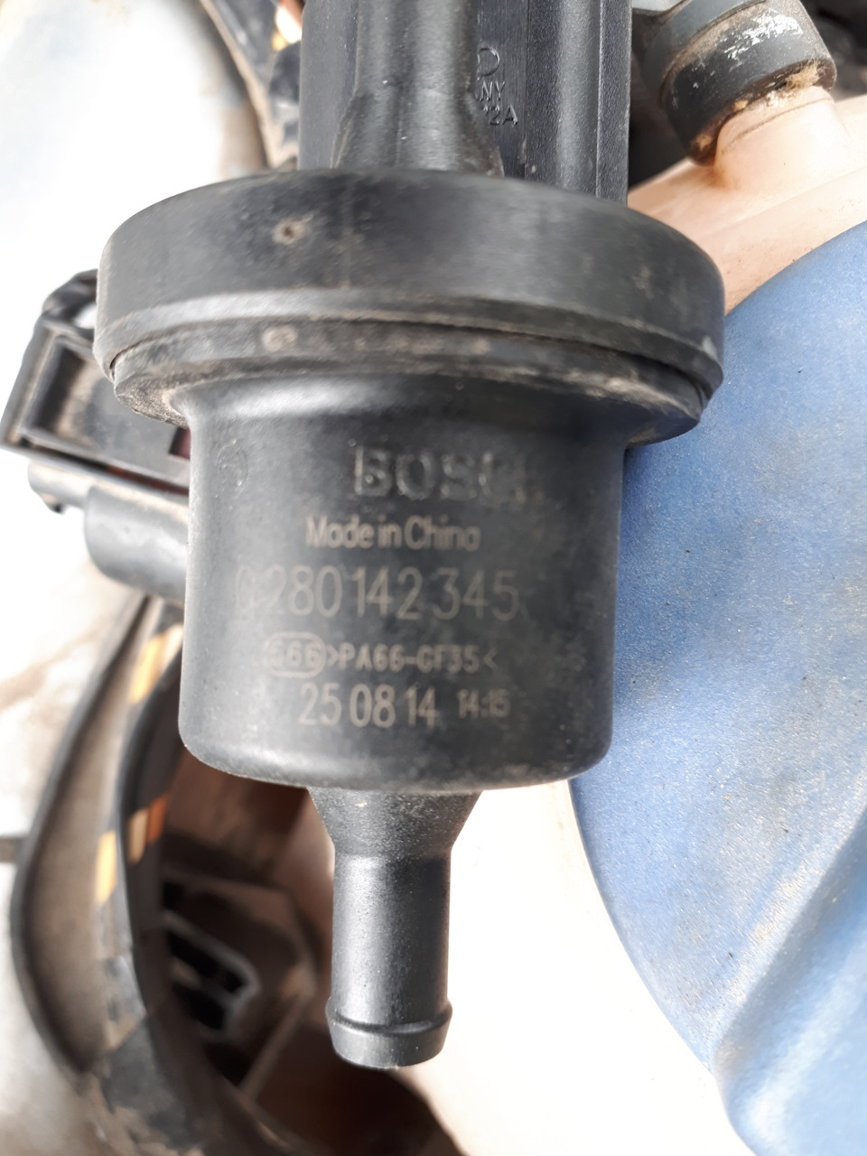 Клапан адсорбера… — Volkswagen Polo Mk4, 1,4 л, 2002 года | поломка ...