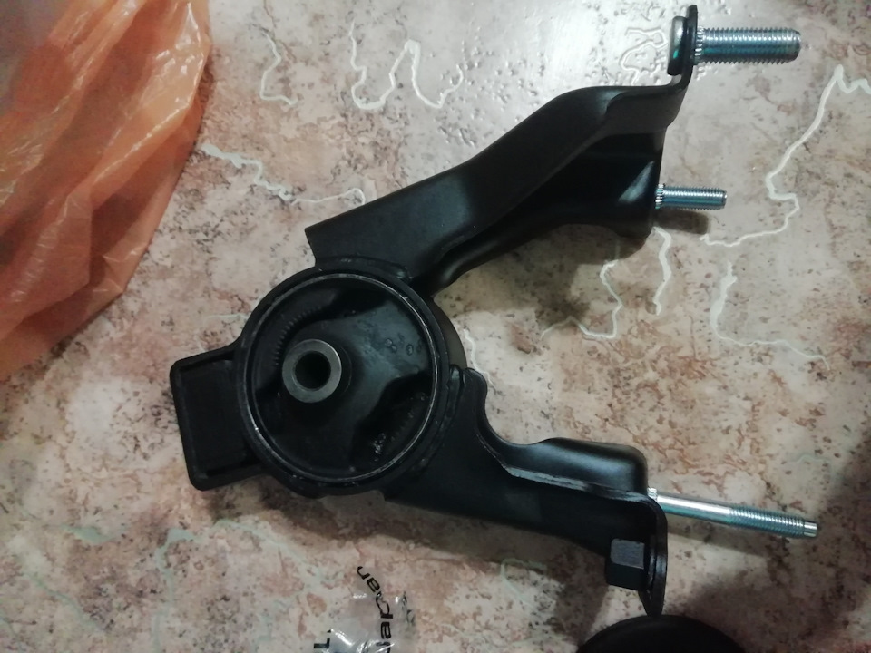 Октябрьский закуп! — Toyota Corolla (120), 1,3 л, 2005 года | запчасти ...