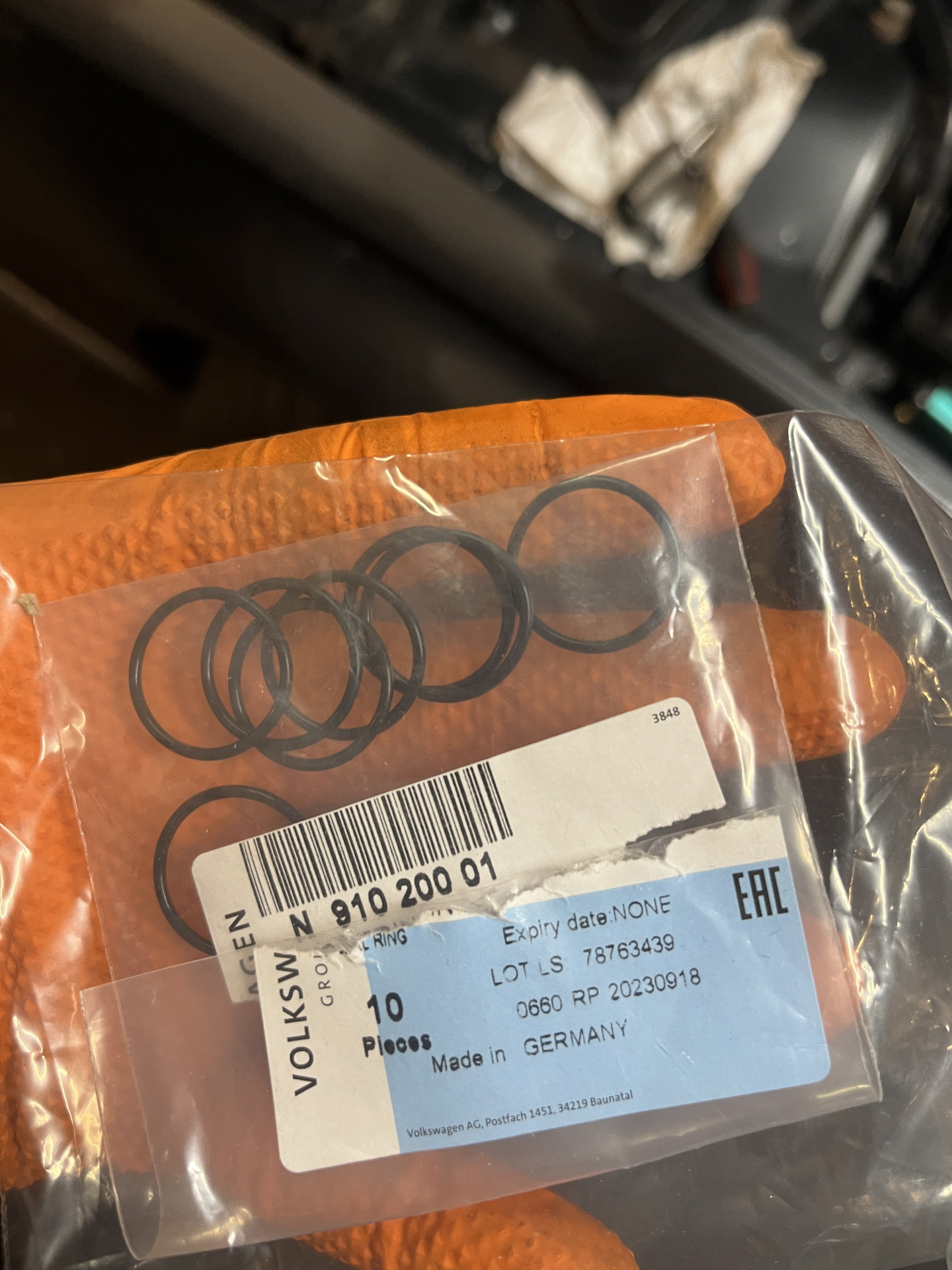 3. Замена уплотнителей клапанов AVS — Audi A4 (B8), 2 л, 2012 года ...