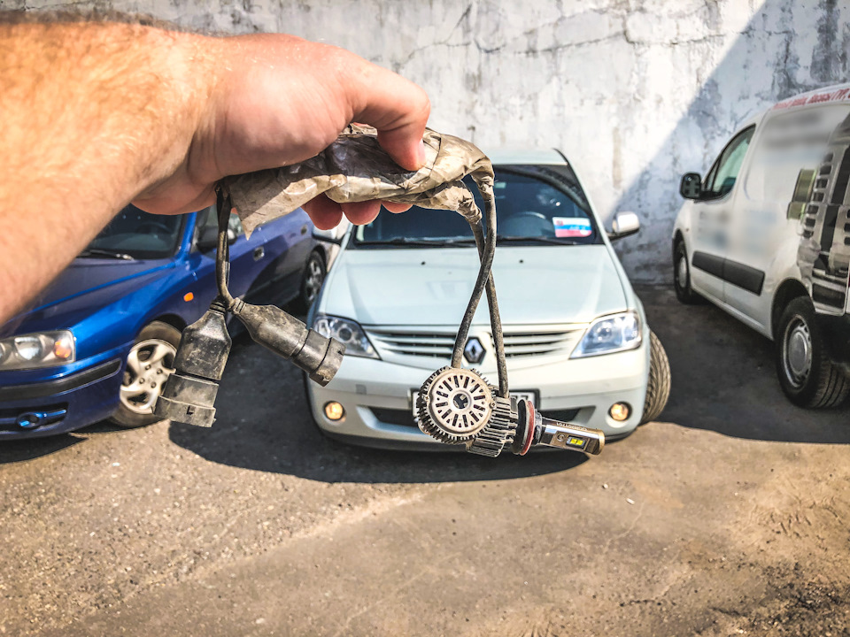 Отзыв о светодиодных лампах в ПТФ — Renault Logan (1G), 1,6 л, 2008 ...