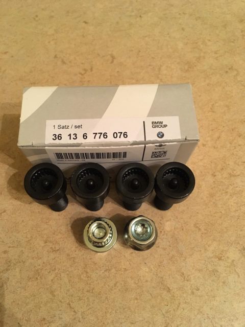 36136776076 Комплект фиксаторов колесного болта BMW | Запчасти на DRIVE2