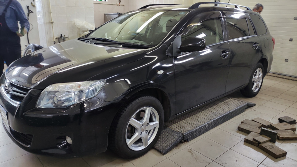 диски — Toyota Corolla Fielder (E140), 1,5 л, 2010 года | колёсные диски | DRIVE2