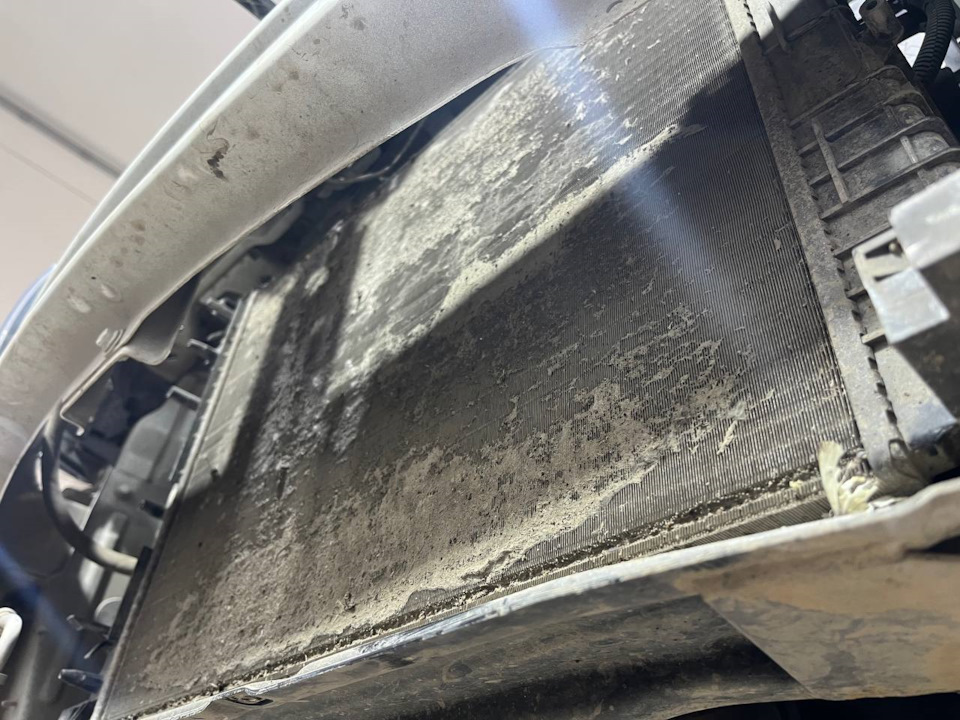 Мойка радиатора замена антифриза и заправка кондиционера — Lada Xray