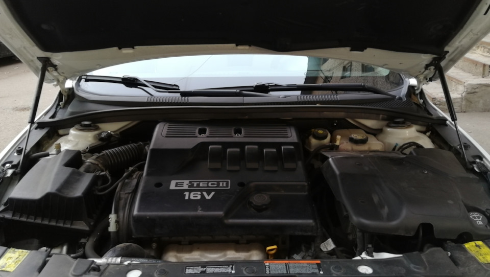 Декоративная крышка двигателя — Chevrolet Cruze (1G), 1,6 л, 2012 года ...