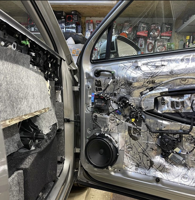 02.Акустическая система Helix Plug & Play: установка, настройка и ...