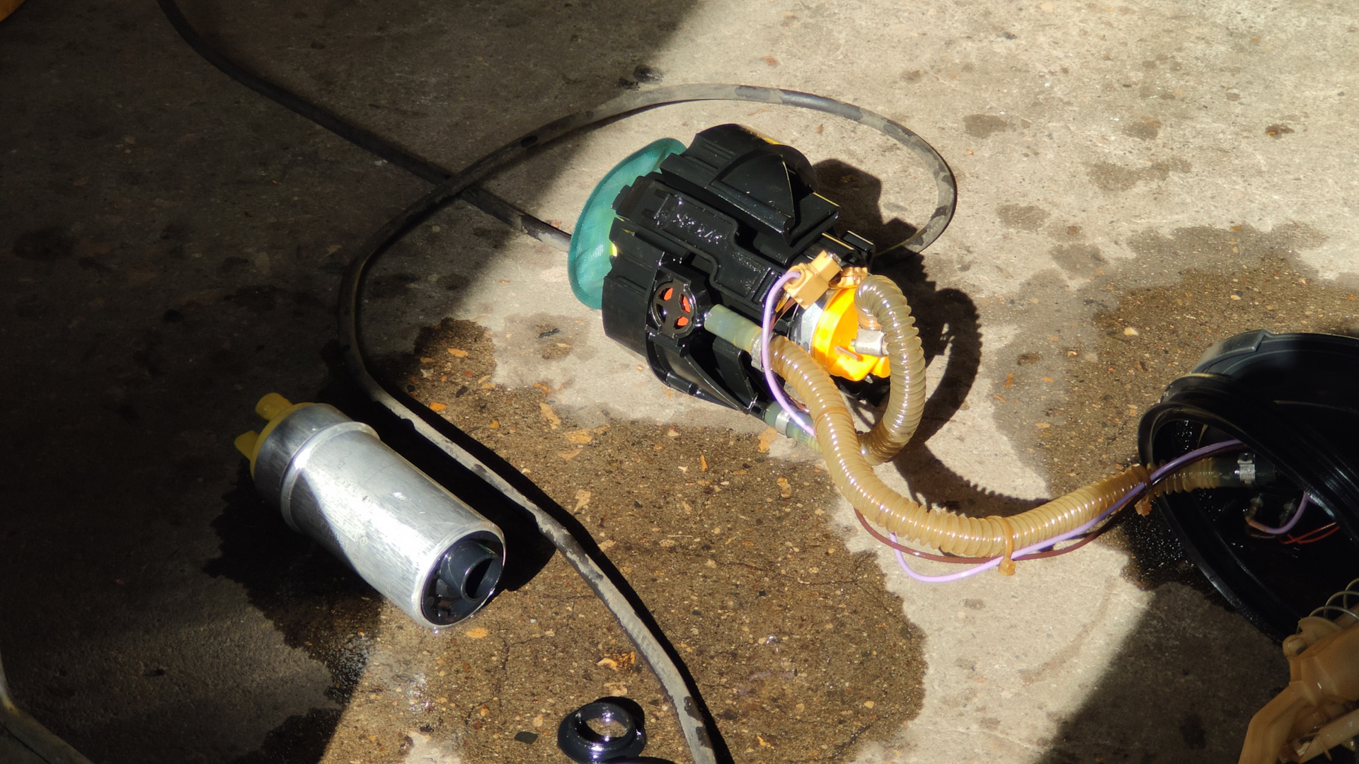 #6 Замена датчика уровня наполнения(модуля) и топливного насоса в баке ...