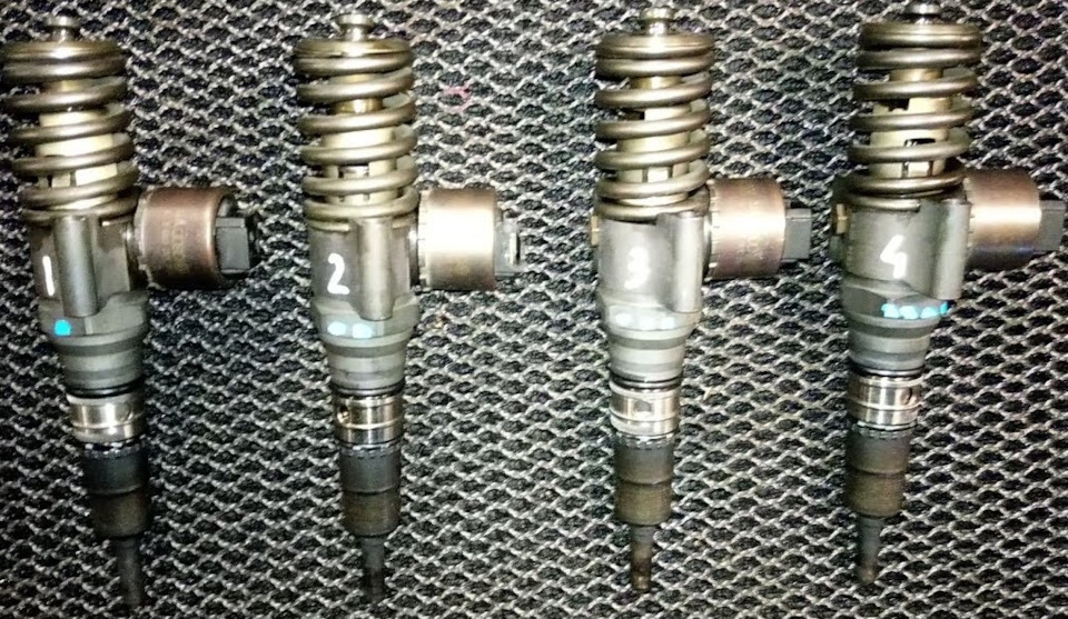 03G130073 G насос-форсунка 0414720404 AUDI SEAT SKODA VW MITSUBISHI ...