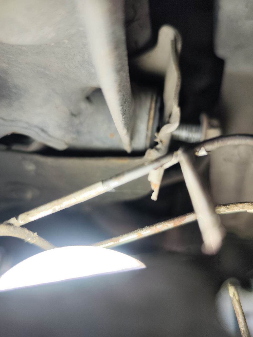 Замена зад правой ступицы GR1279 TRAFORD RING, шаровые опоры+сайлентблоки переднего рычага от ...