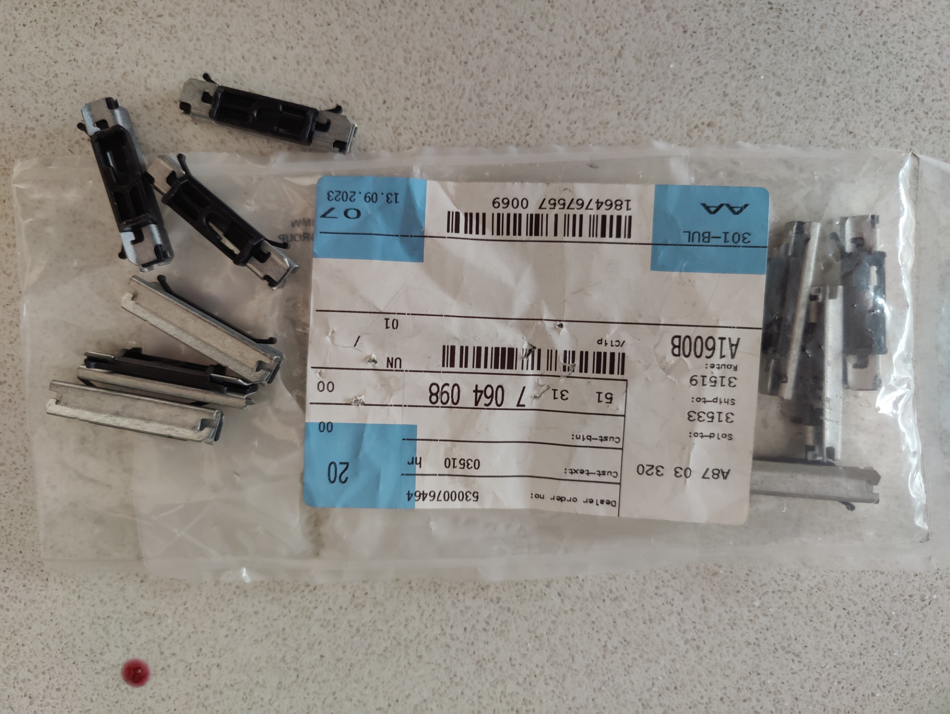 Внекшу в идеал — Установка уплотнителей стёкол — BMW 5 series (E60), 3 ...