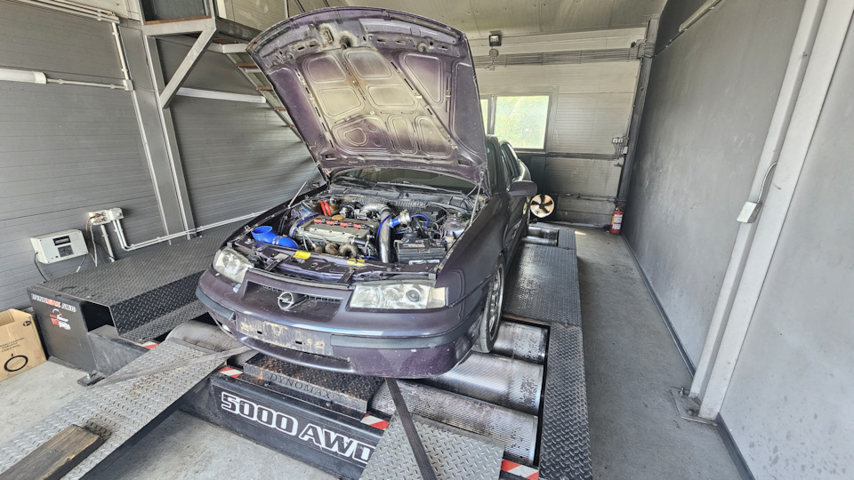 Opel Calibra 2.0 бензиновый 1995 | C20LET на DRIVE2