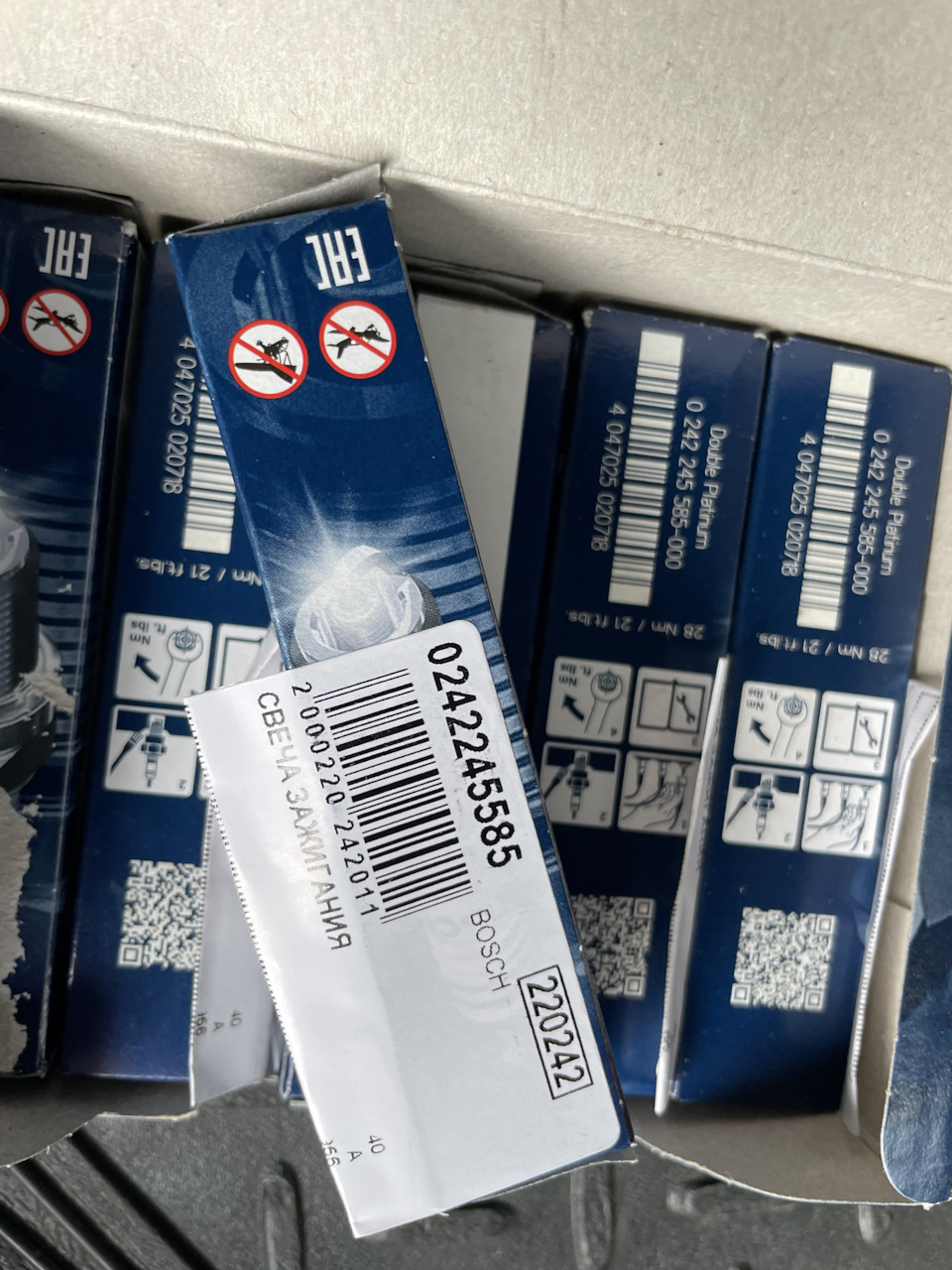 Замена свечей зажигания — Porsche Macan (1G), 3,6 л, 2015 года ...