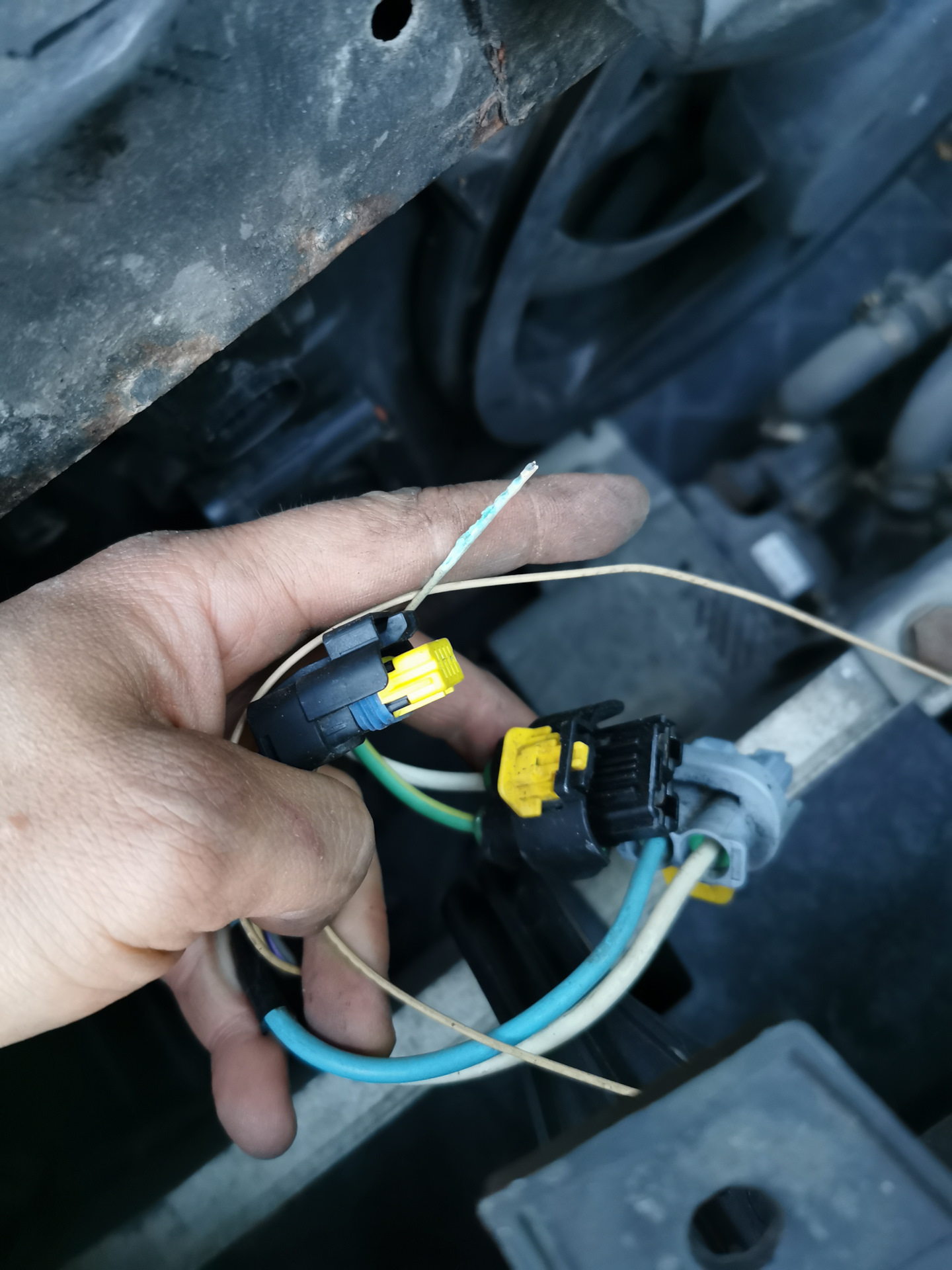 Ремонт второй скорости вентилятора охлаждения — Citroen Grand C4 ...