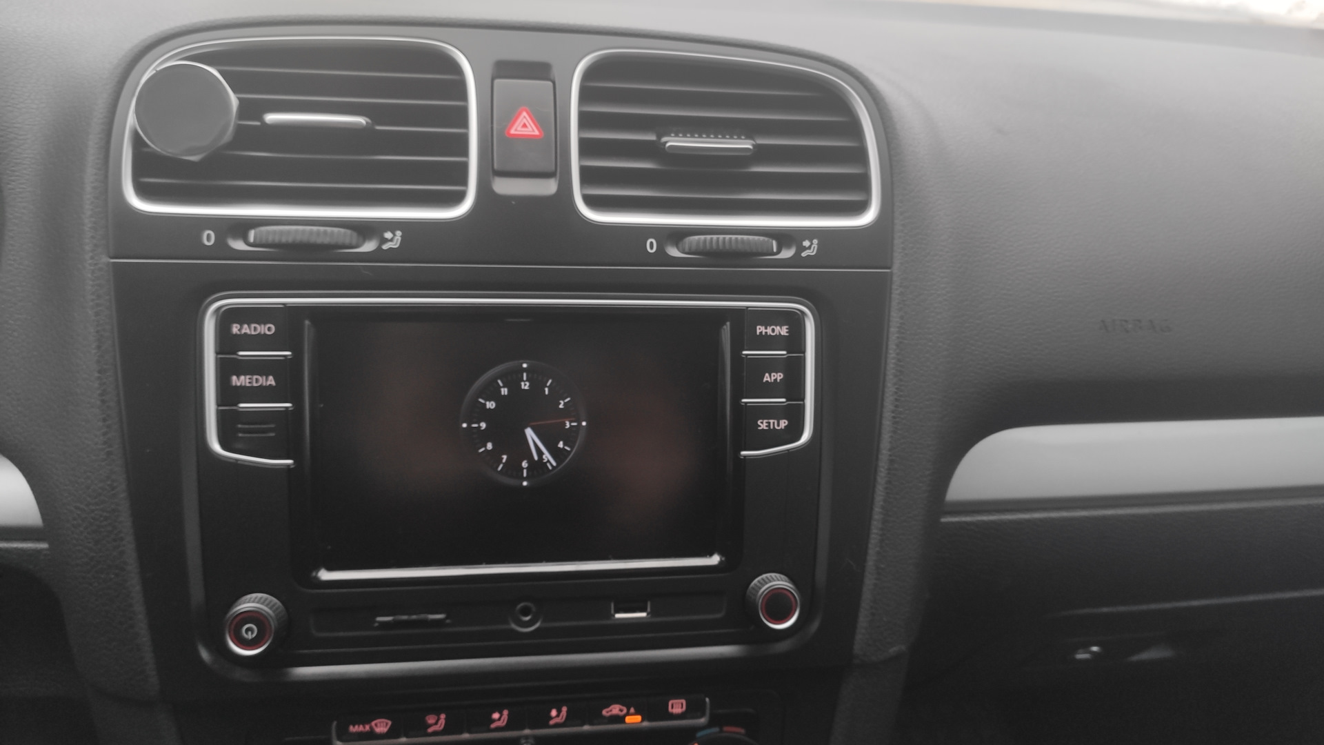 #2 RCD 340 — Volkswagen Golf Mk6, 1,4 л, 2012 года | автозвук | DRIVE2