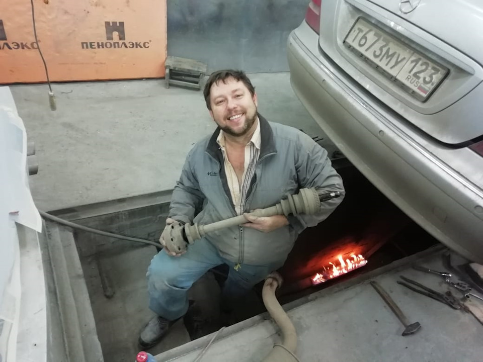 Пыльник прохудился.Очень даже вовремя! — Mercedes-Benz S-Class (W220 ...